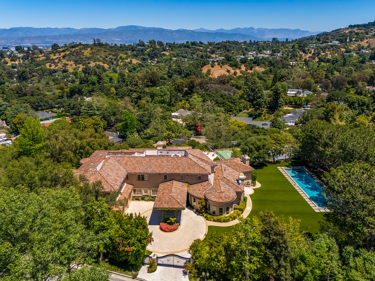 Michael J. Libow - 11971 Lockridge Road, Studio City - Compass