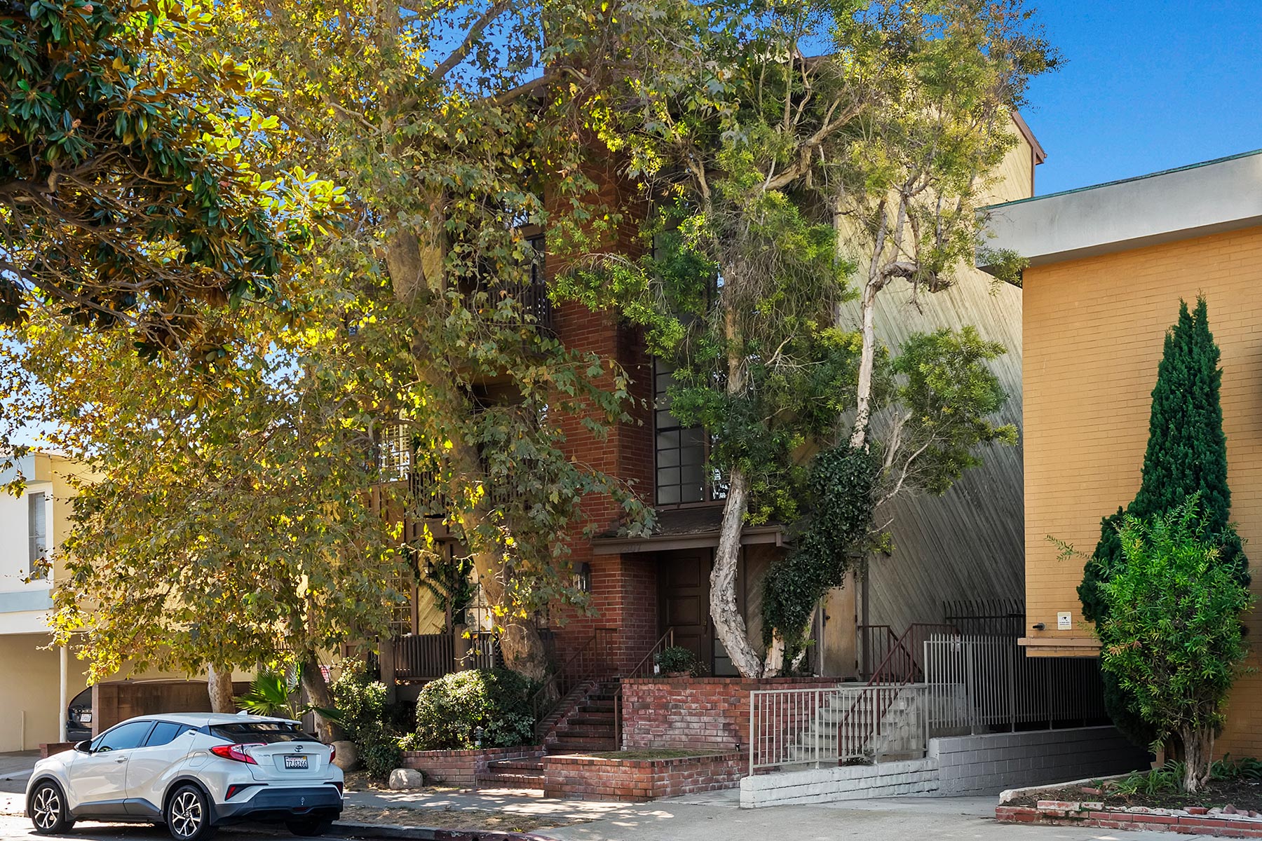 Lisa Kirshner - 2307 South Bentley Ave, Unit 2, Los Angeles - Lisa Kirshner Properties