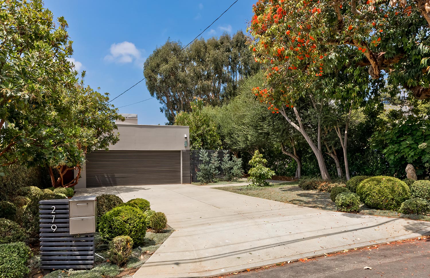 Michael J. Libow - 279 South Westgate Avenue, Brentwood - Compass