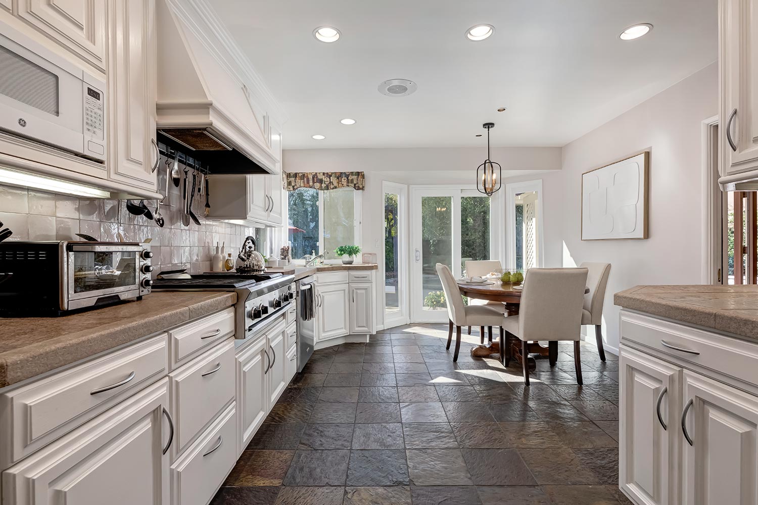 Garry Edelman - 17647 Tarzana Street, Encino - Keller Williams Realty