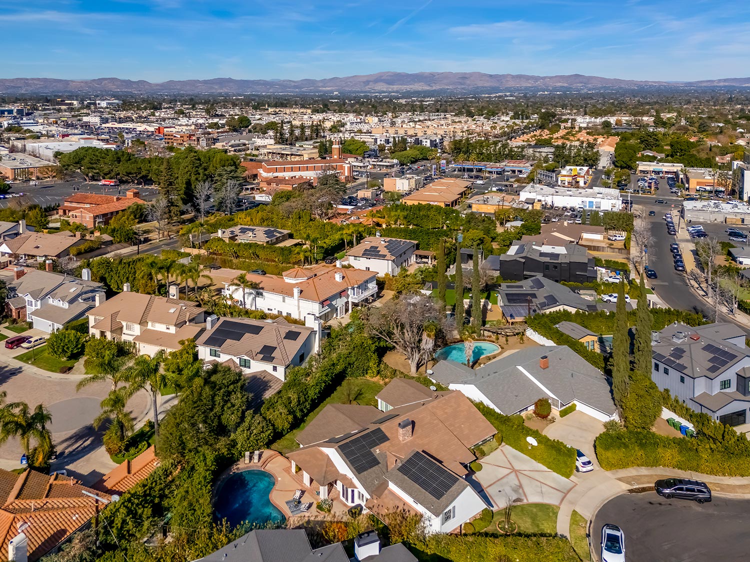 Garry Edelman - 17647 Tarzana Street, Encino - Keller Williams Realty