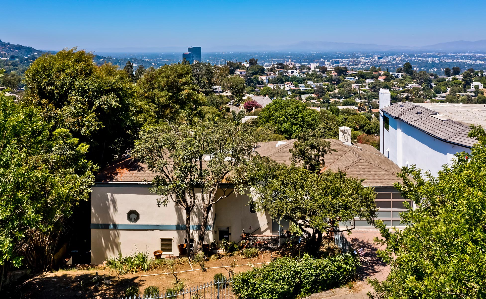 Tom Otero - 3345 Wonder View Drive, Los Angeles - Rodeo Realty