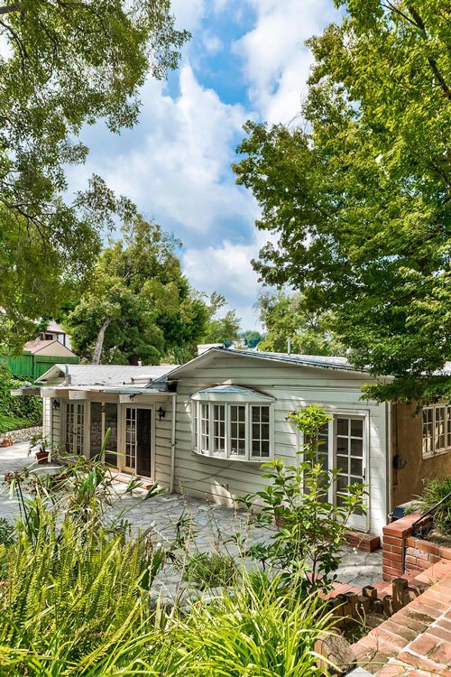 Tom Otero - 3436 Primera Avenue, Los Angeles - Rodeo Realty